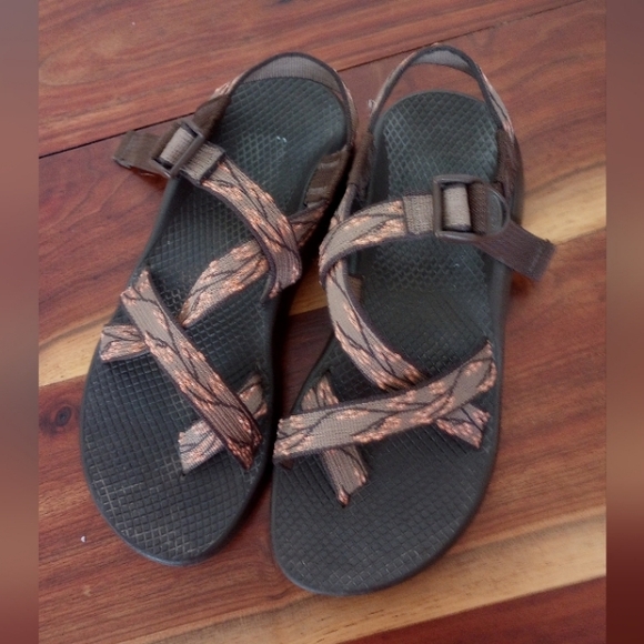 Chaco | Shoes | Chacos Cherry Blossoms Brown Z Straps Pink And White ...